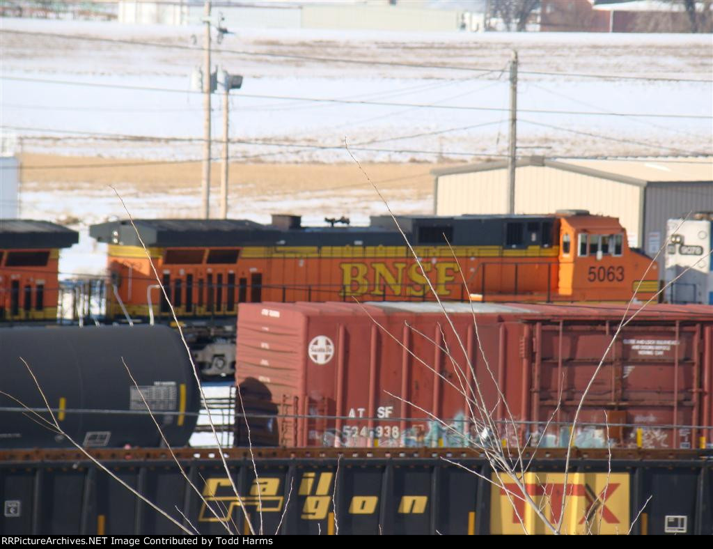 BNSF 5063